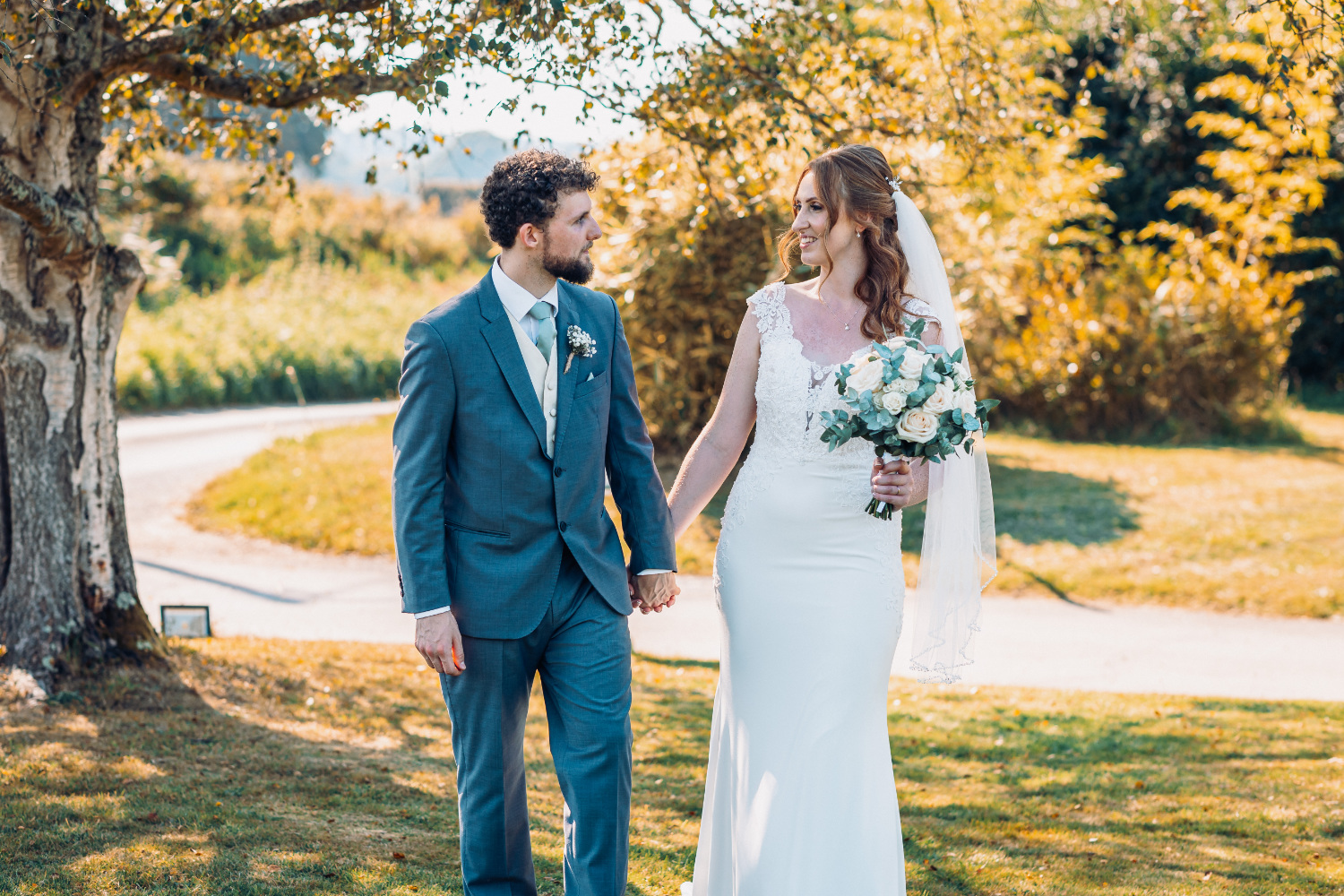 David Danielle S Outstanding Autumn Wedding