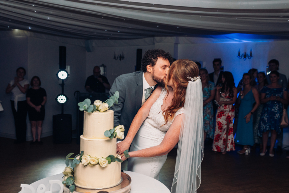 David & Danielle’s Outstanding Autumn Wedding | Southdowns Manor